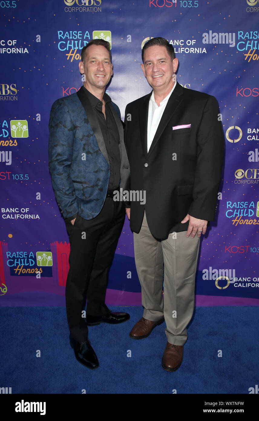 7th Annual RaiseAChild HONORS Concert Benefit Featuring: Tim Smith ...