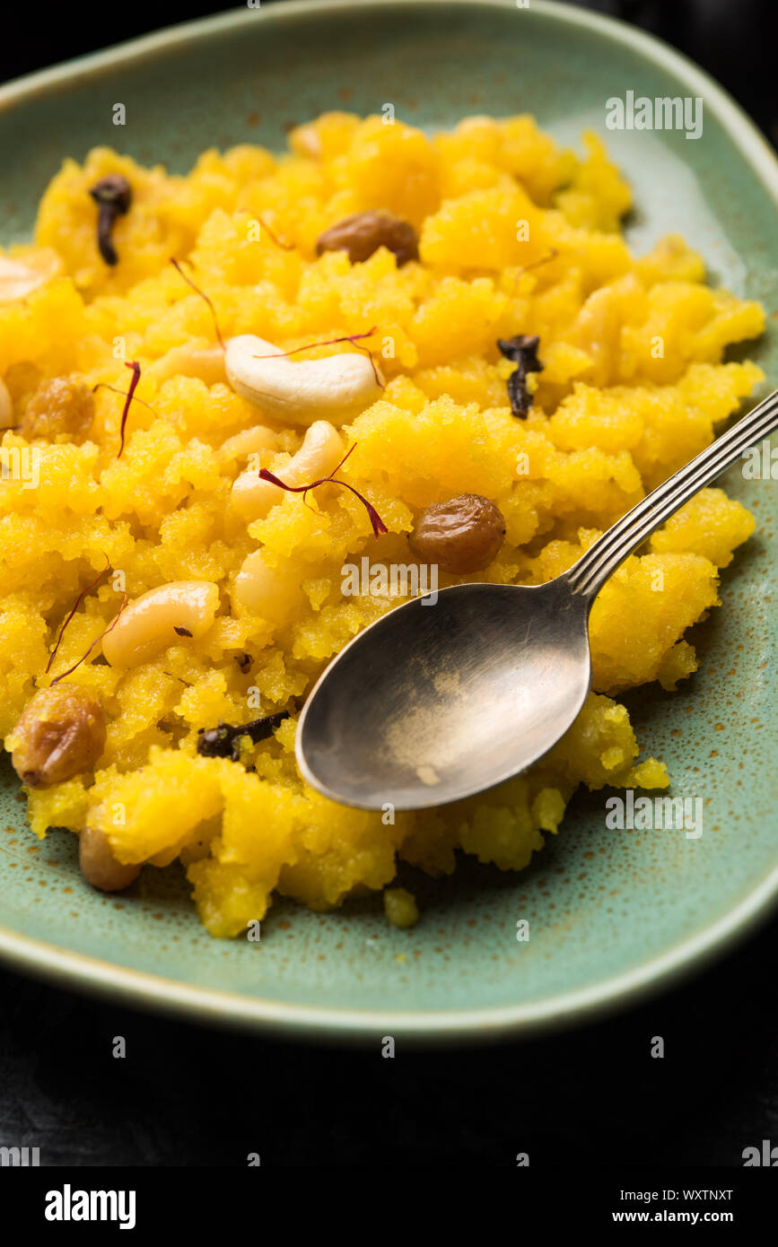 Pineapple sheera or Halwa also known as Ananas keshri shira. Popular ...