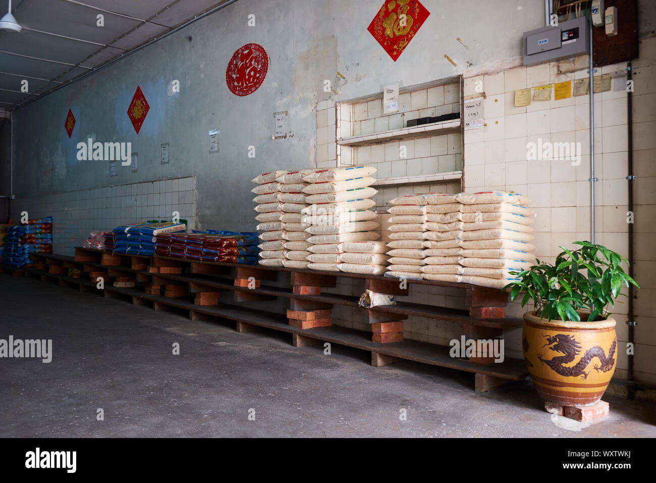Pile rice bags hi-res stock photography and images - Alamy