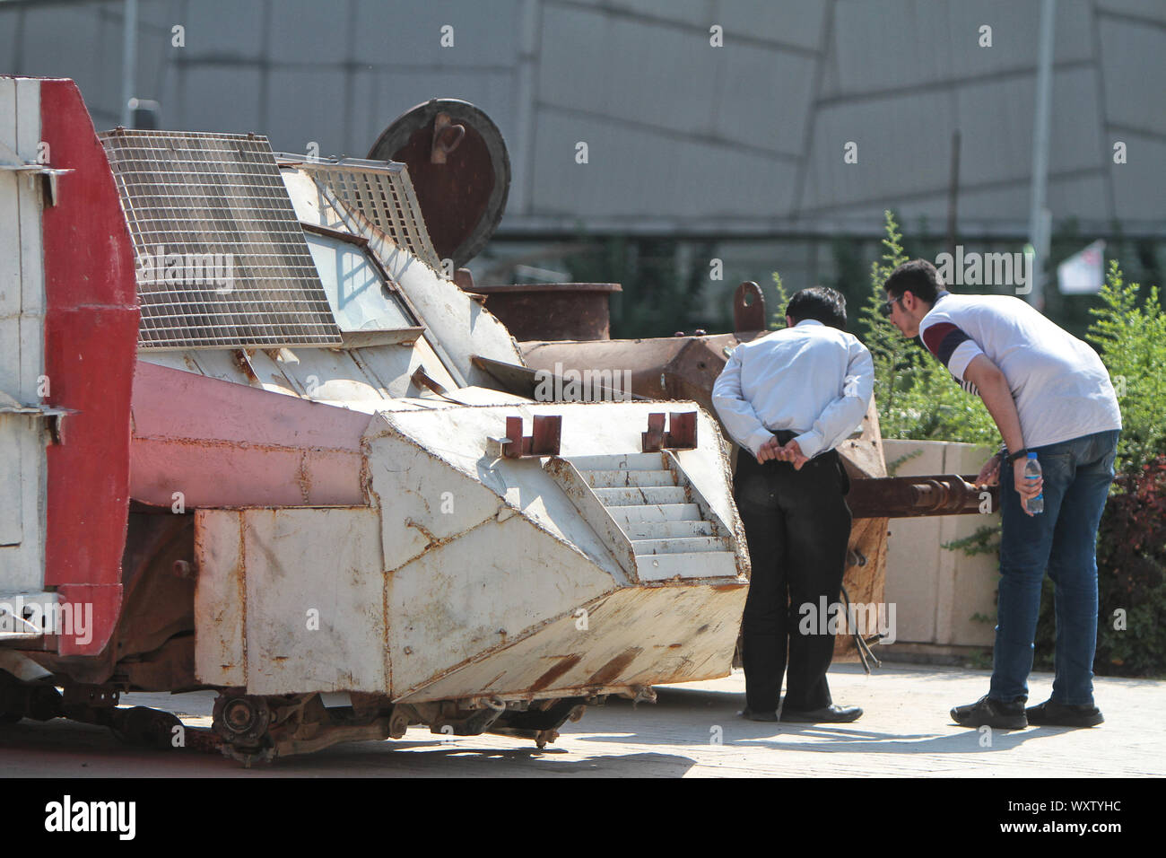 The ISIL suicide car display Stock Photo - Alamy
