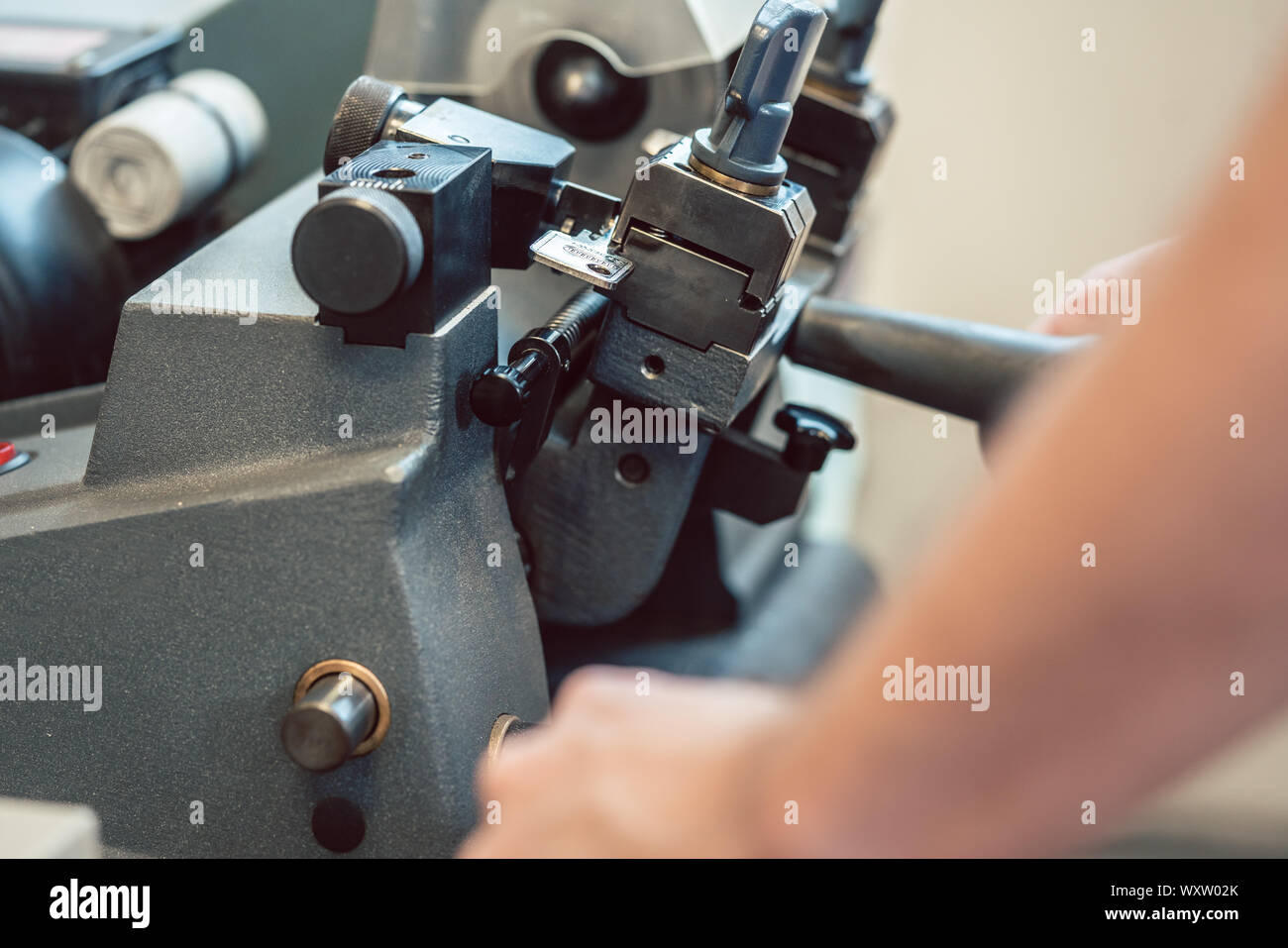 Copying keys hi-res stock photography and images - Alamy