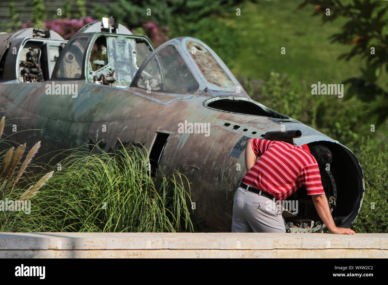 The ISIL suicide car display Stock Photo - Alamy