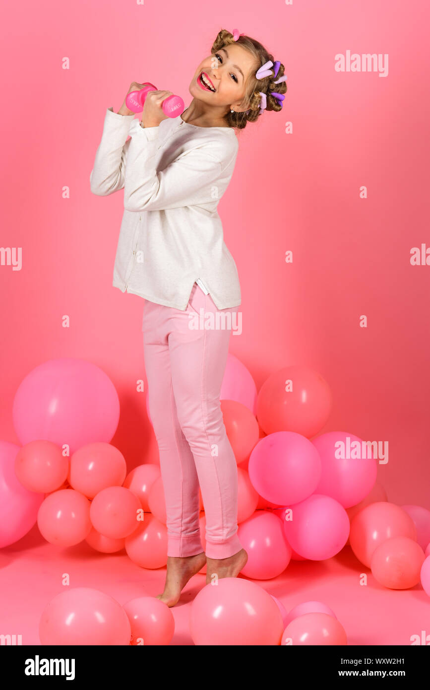 Girl barbells hi-res stock photography and images - Alamy