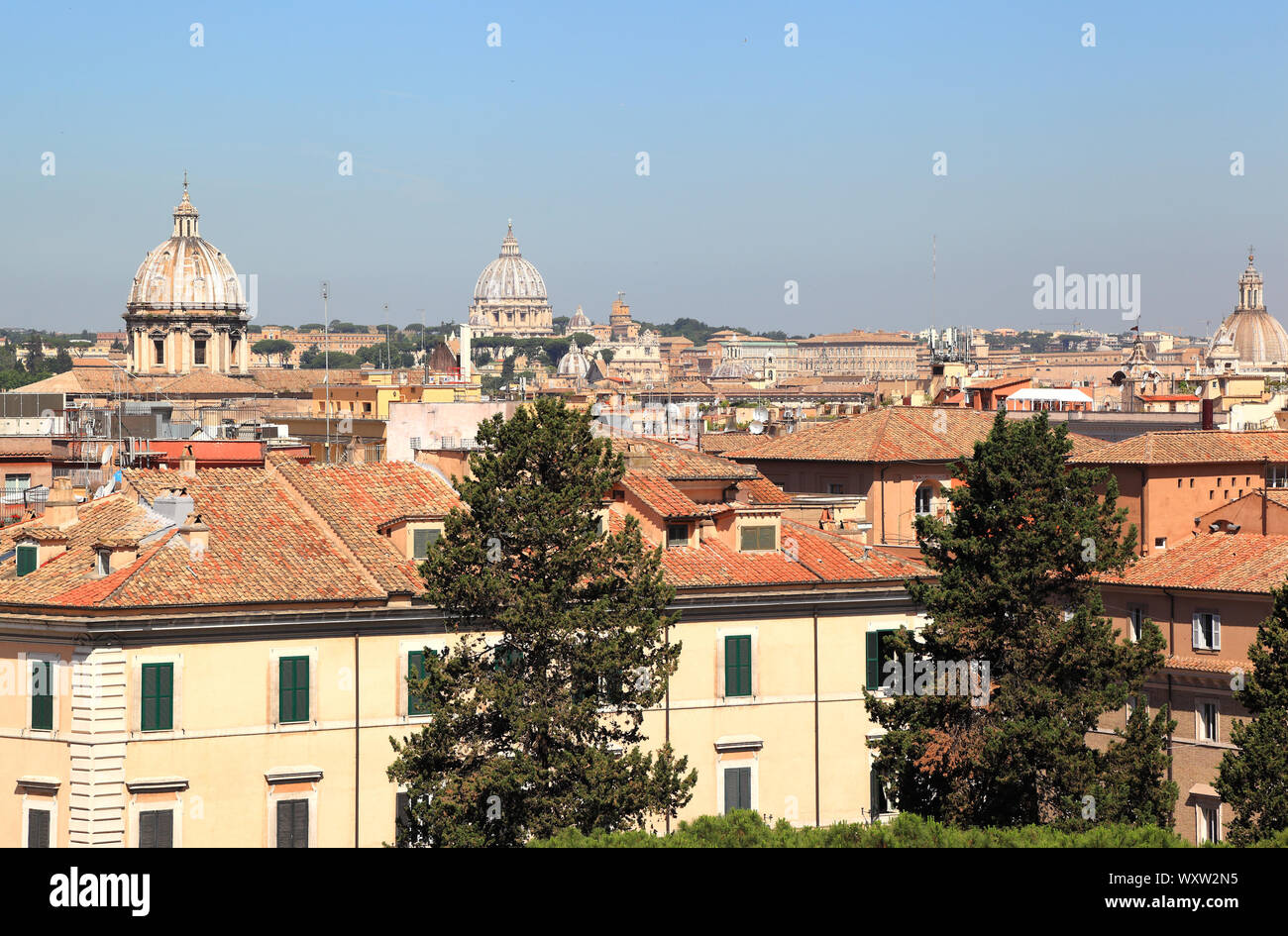 Historic rome city skyline hi-res stock photography and images - Alamy