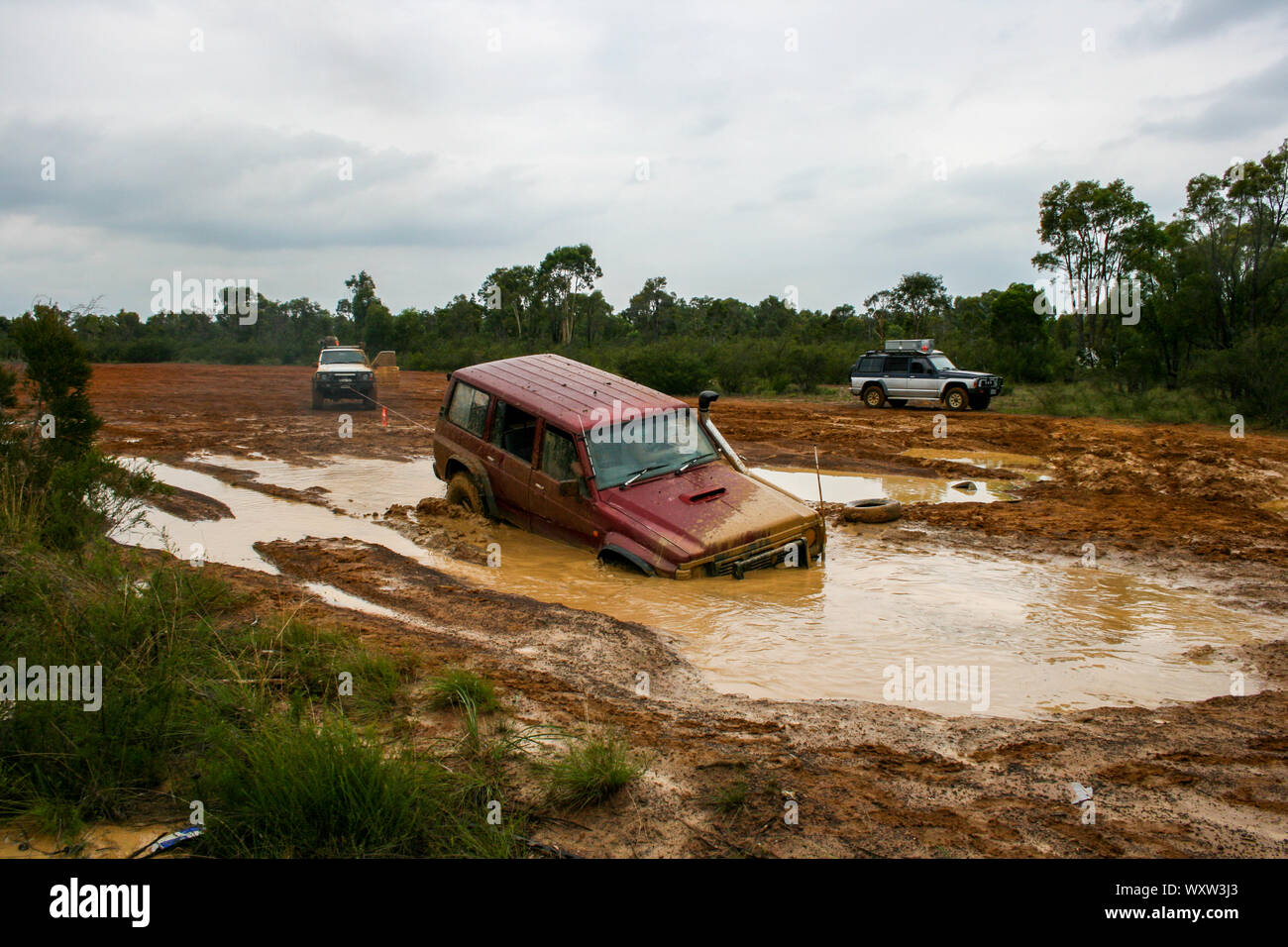 Four wheel driving action in mud, 4x4 recovery, Sydney Area, Blue ...