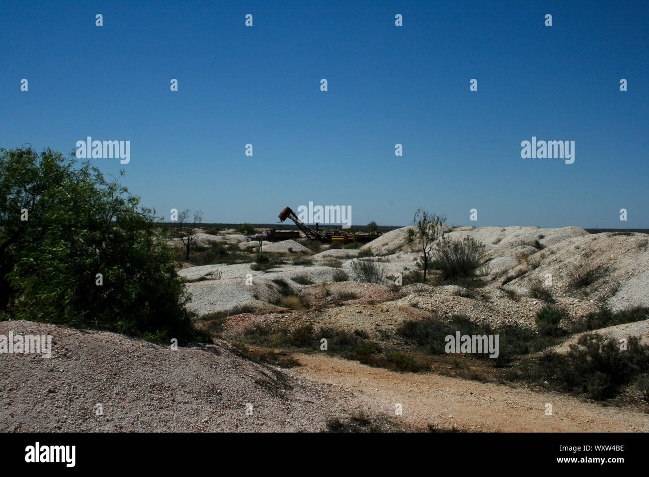 Australia outback driving trip hi-res stock photography and images - Alamy