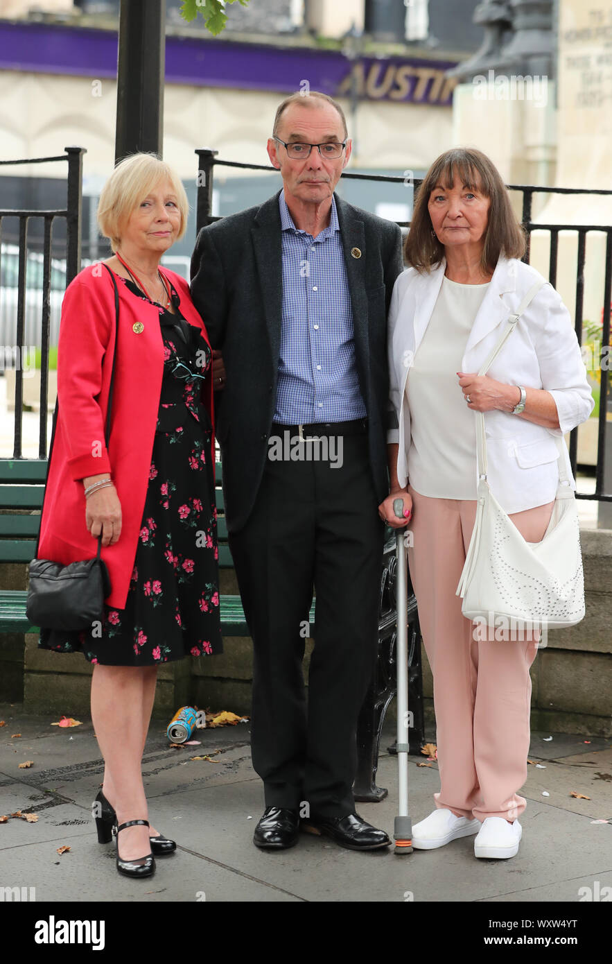 Walking to londonderry magistrates court hi-res stock photography and ...