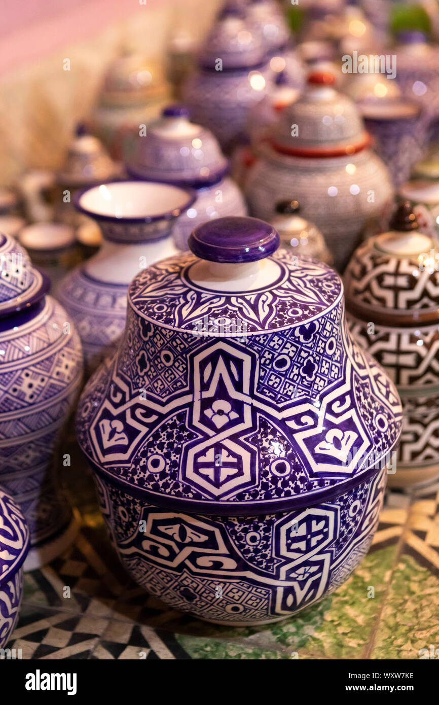 Fez pottery hi-res stock photography and images - Alamy