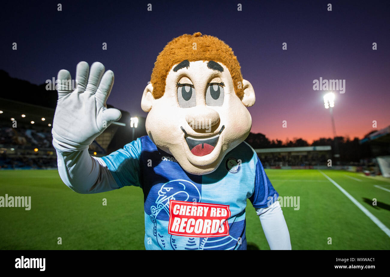 Wycombe wanderers mascot bodger hi-res stock photography and images - Alamy