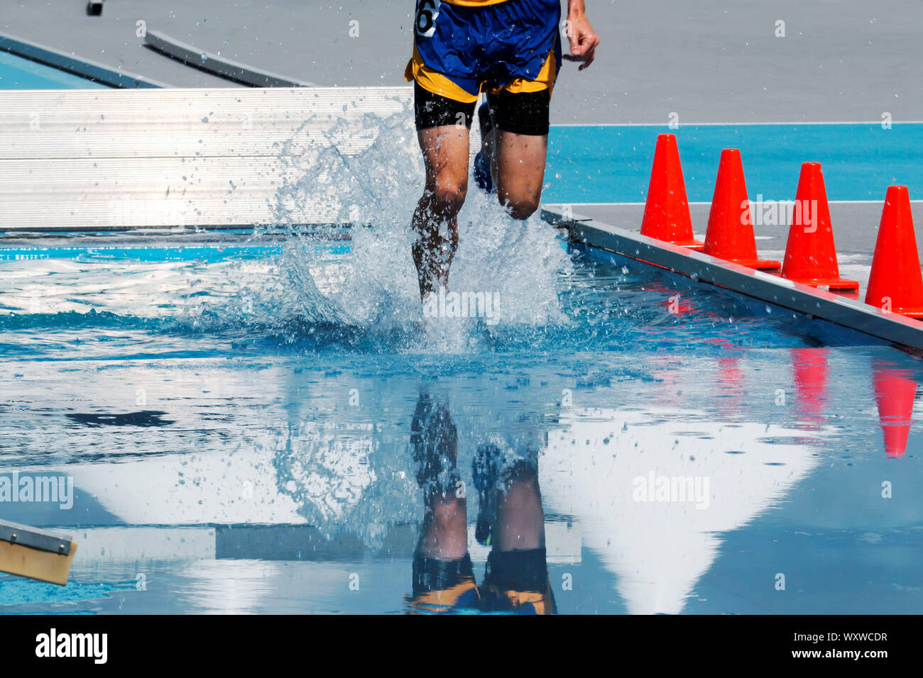 Landing pit hi-res stock photography and images - Alamy