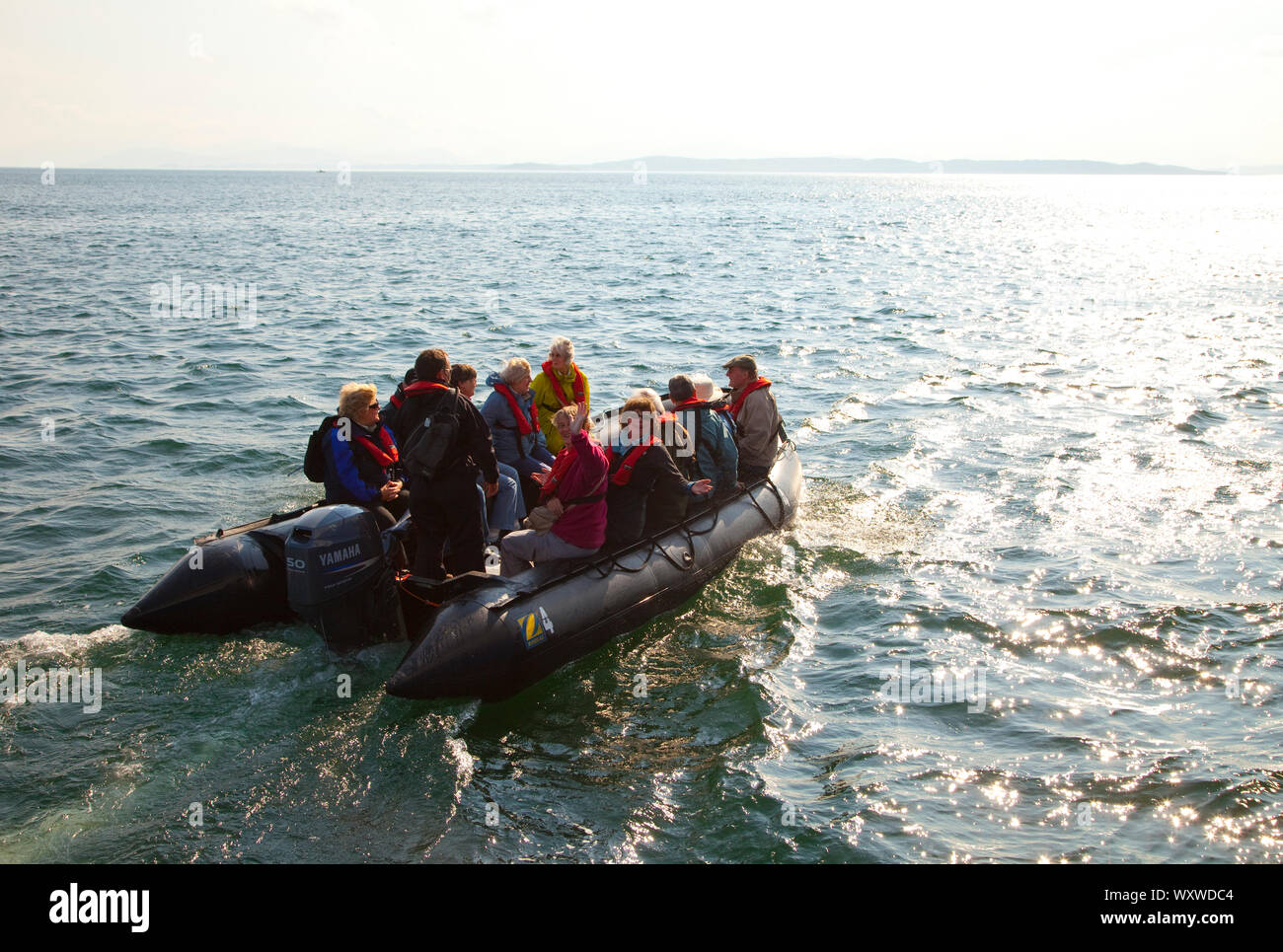Desembarco del MV Quest en Isla de Mull. Inner Hebrides, Scotland. UK ...
