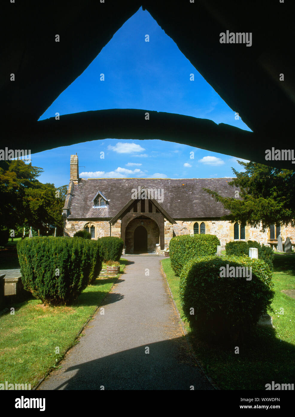 Lychgate hi-res stock photography and images - Alamy