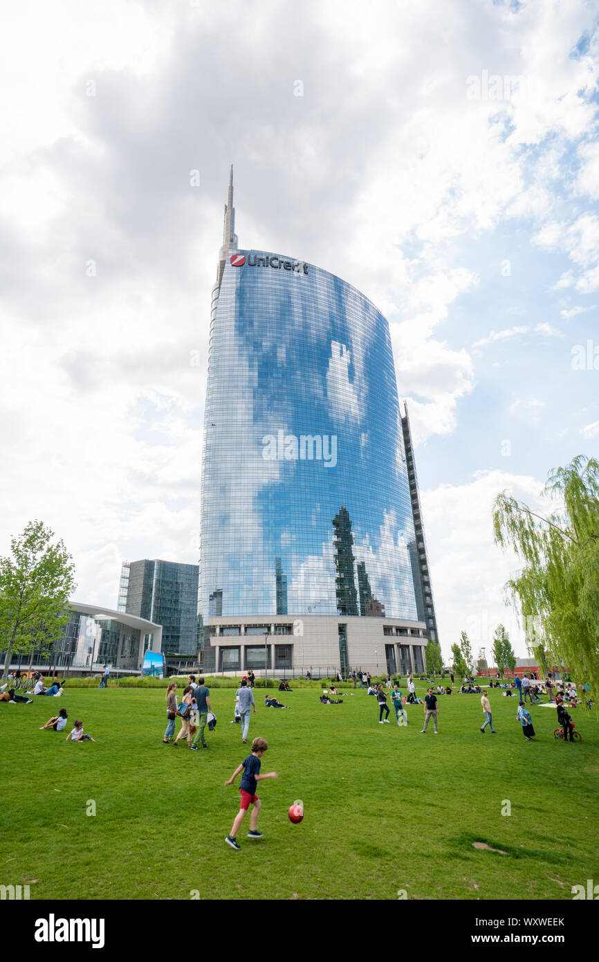 Downtown milano hi-res stock photography and images - Alamy