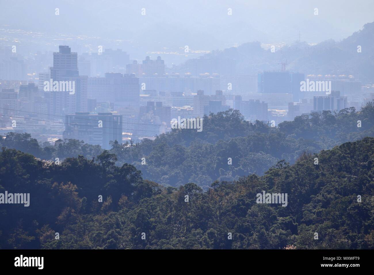 Taipei nature and city. Urban pollution haze Stock Photo - Alamy