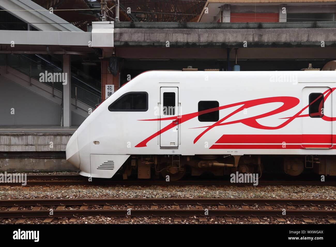 HUALIEN, TAIWAN - NOVEMBER 26, 2018: TEMU 2000 train of Taiwan Railways ...