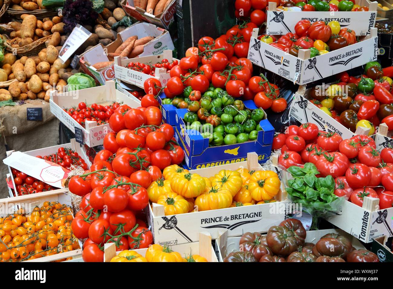 LONDON, UK - APRIL 22, 2016: Tomato varieties at Borough Market in ...
