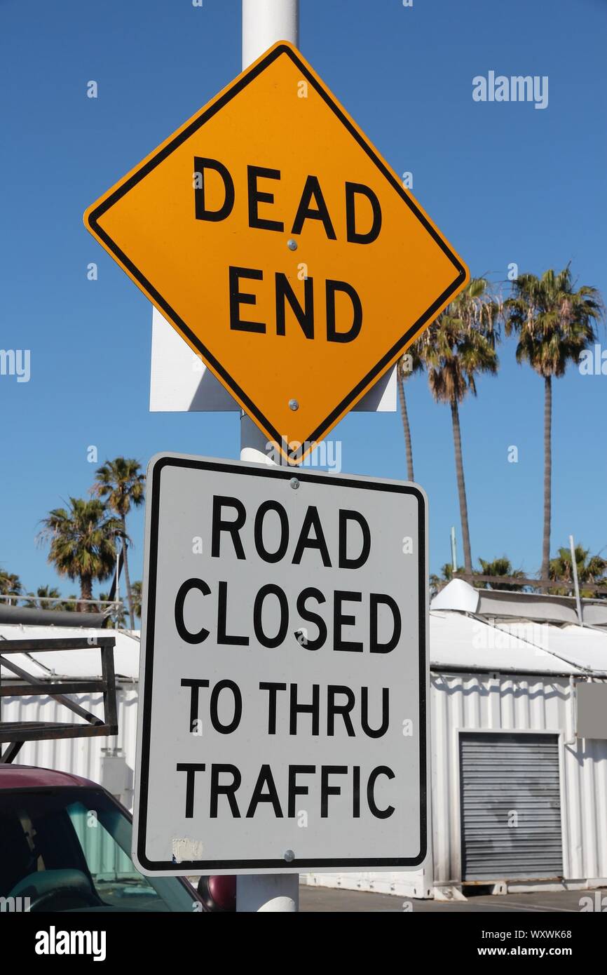 Traffic sign dead end symbol hi-res stock photography and images - Alamy