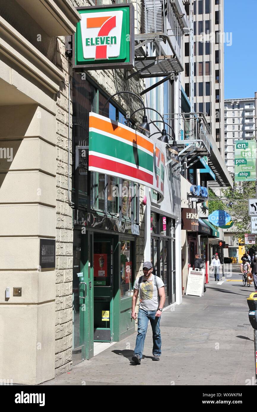 7 eleven exterior hi-res stock photography and images - Alamy