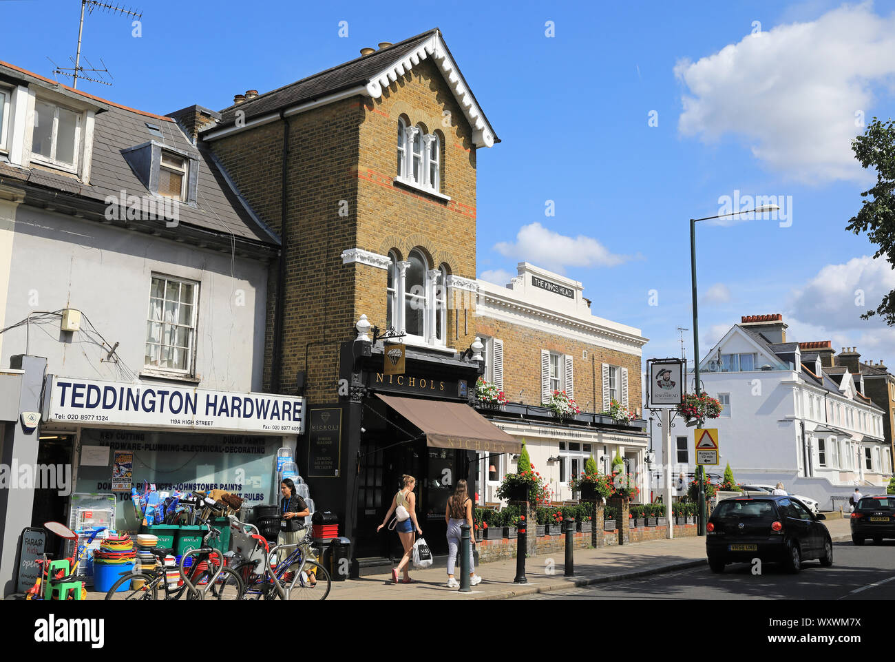 Teddington high street hi-res stock photography and images - Alamy