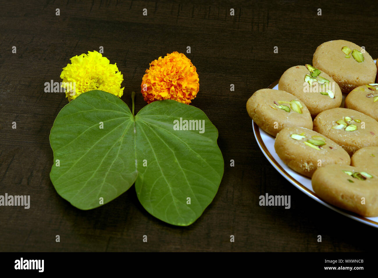Apta leaf for Dussehra or Dasara, an Indian festival Stock Photo - Alamy