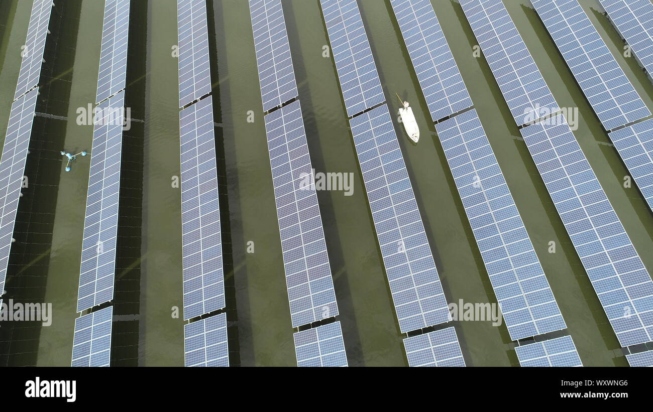 Solar farm aerial china hi-res stock photography and images - Alamy