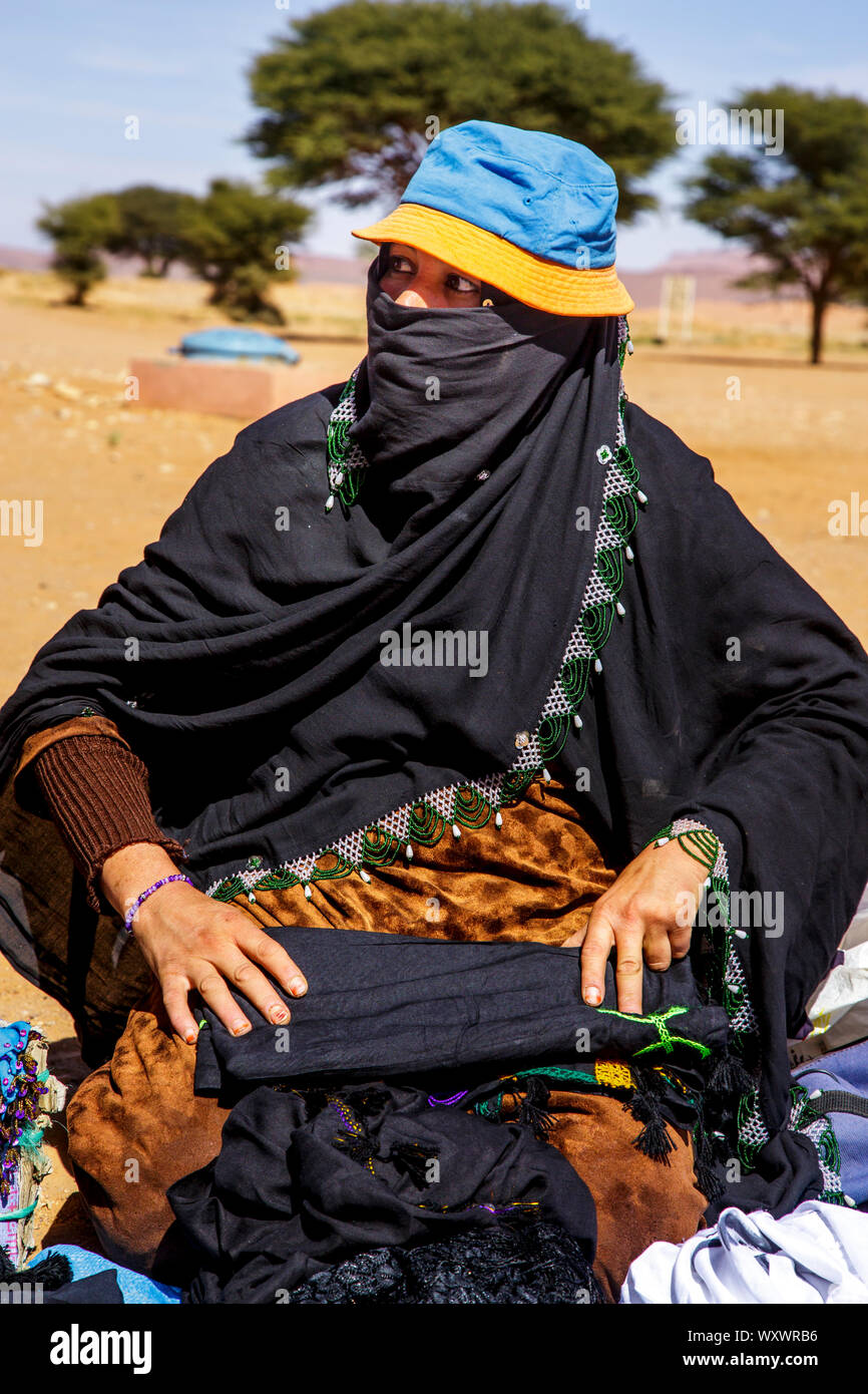 Beaded garment hi-res stock photography and images - Alamy