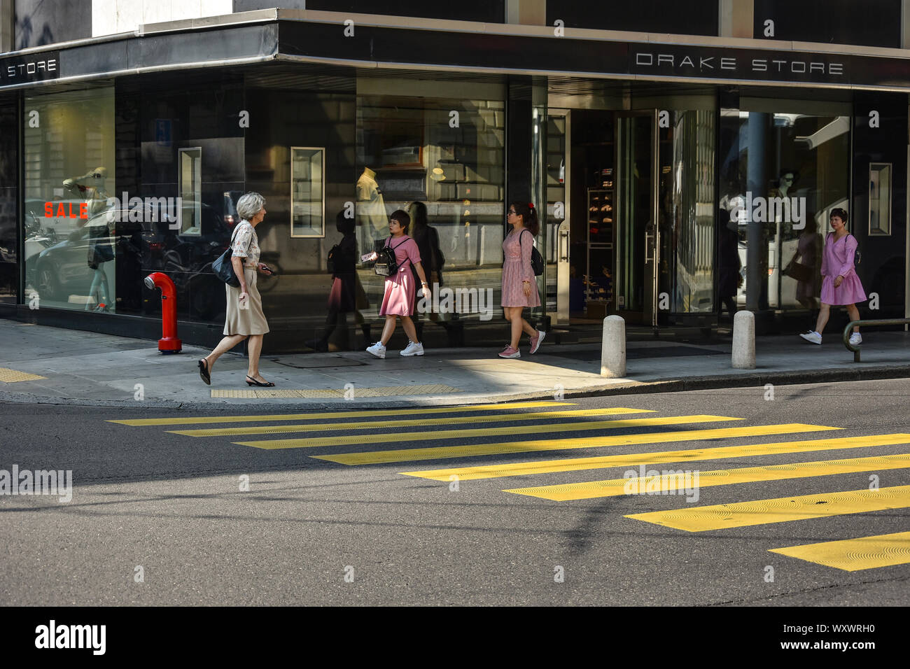 Rue de rive geneva hi-res stock photography and images - Alamy