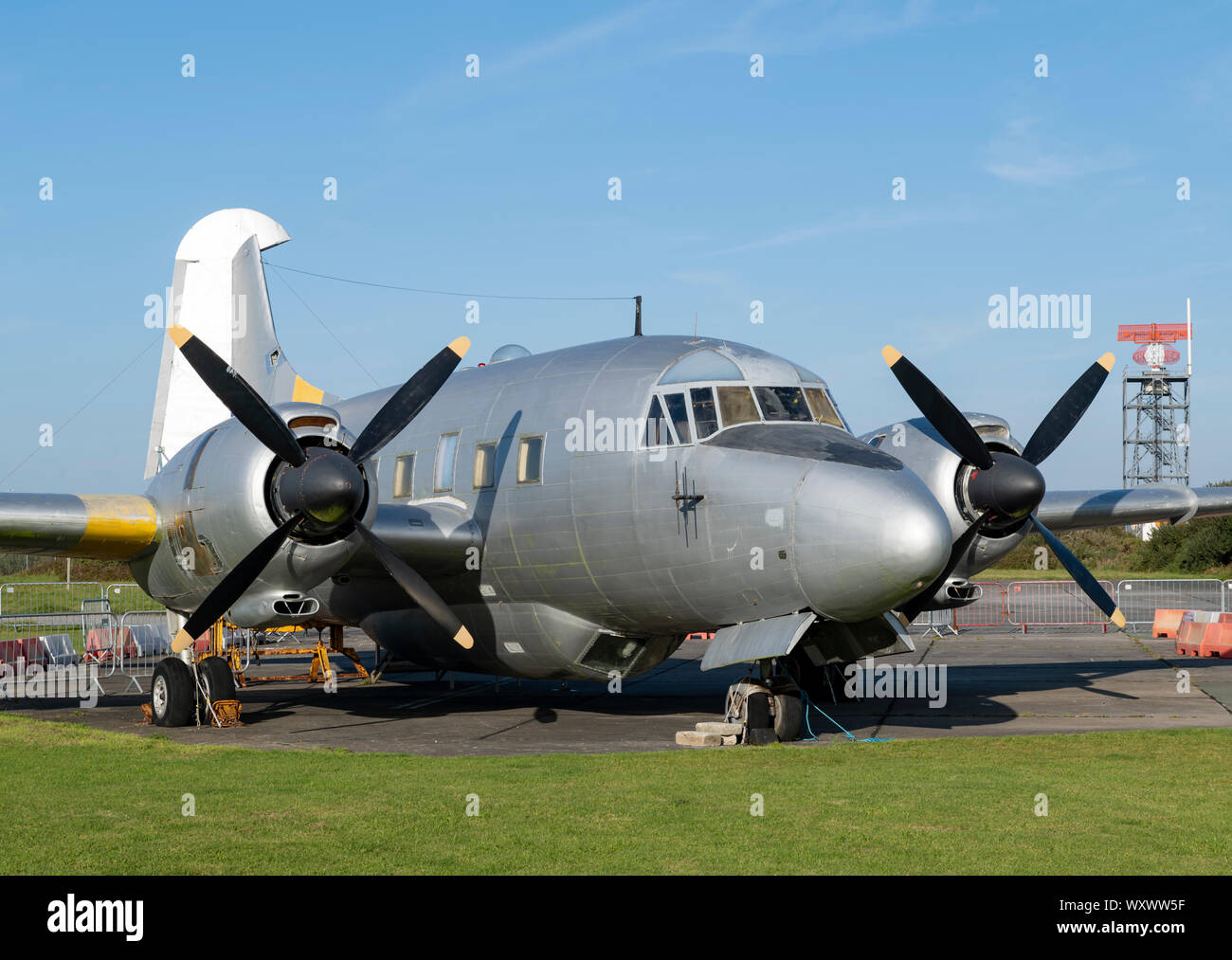 Vickers Varsity WJ945 at a day/nightshoot at Cornwall Aviation Heritage ...