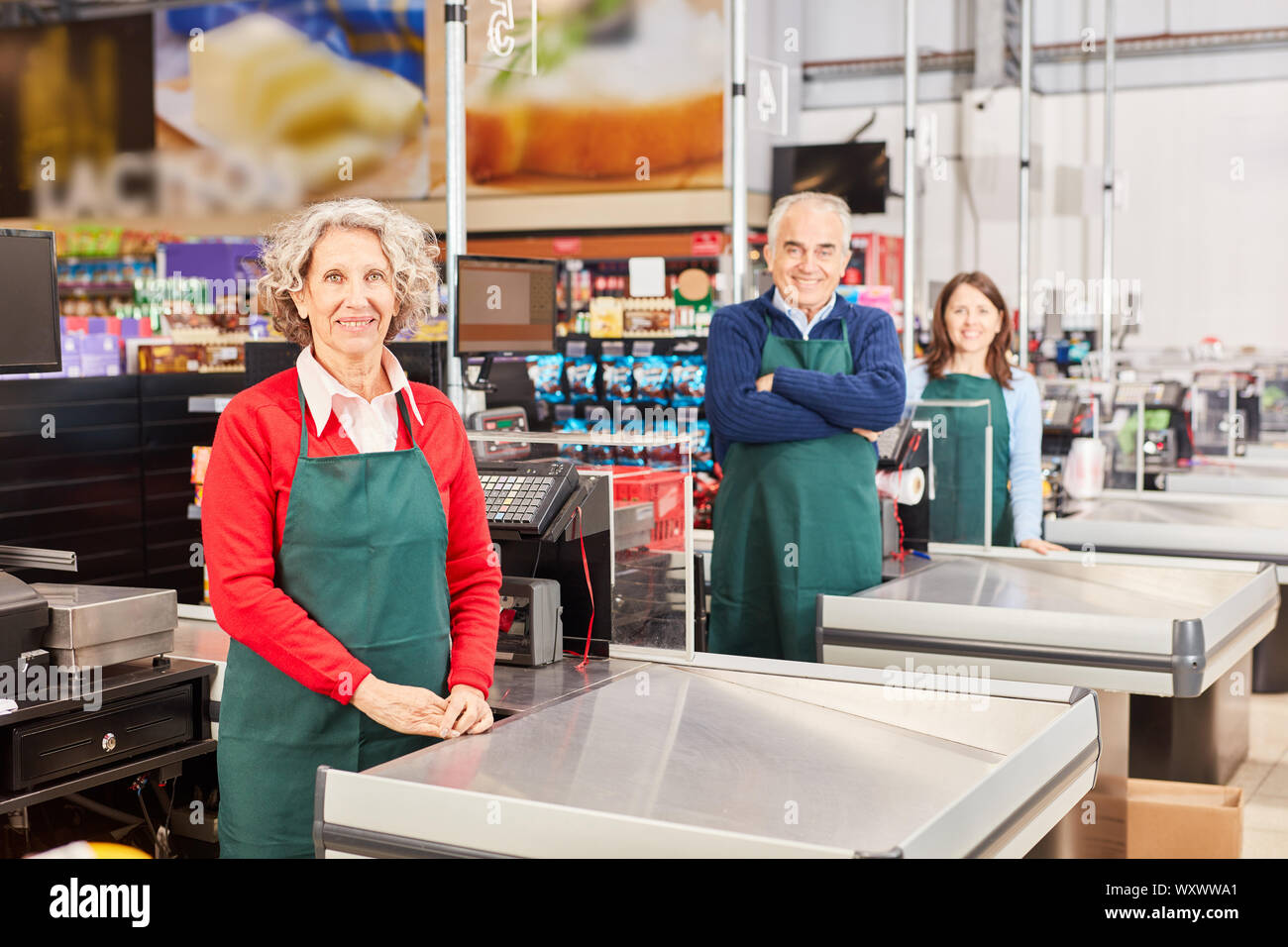 Shopping business cashiers hi-res stock photography and images - Alamy
