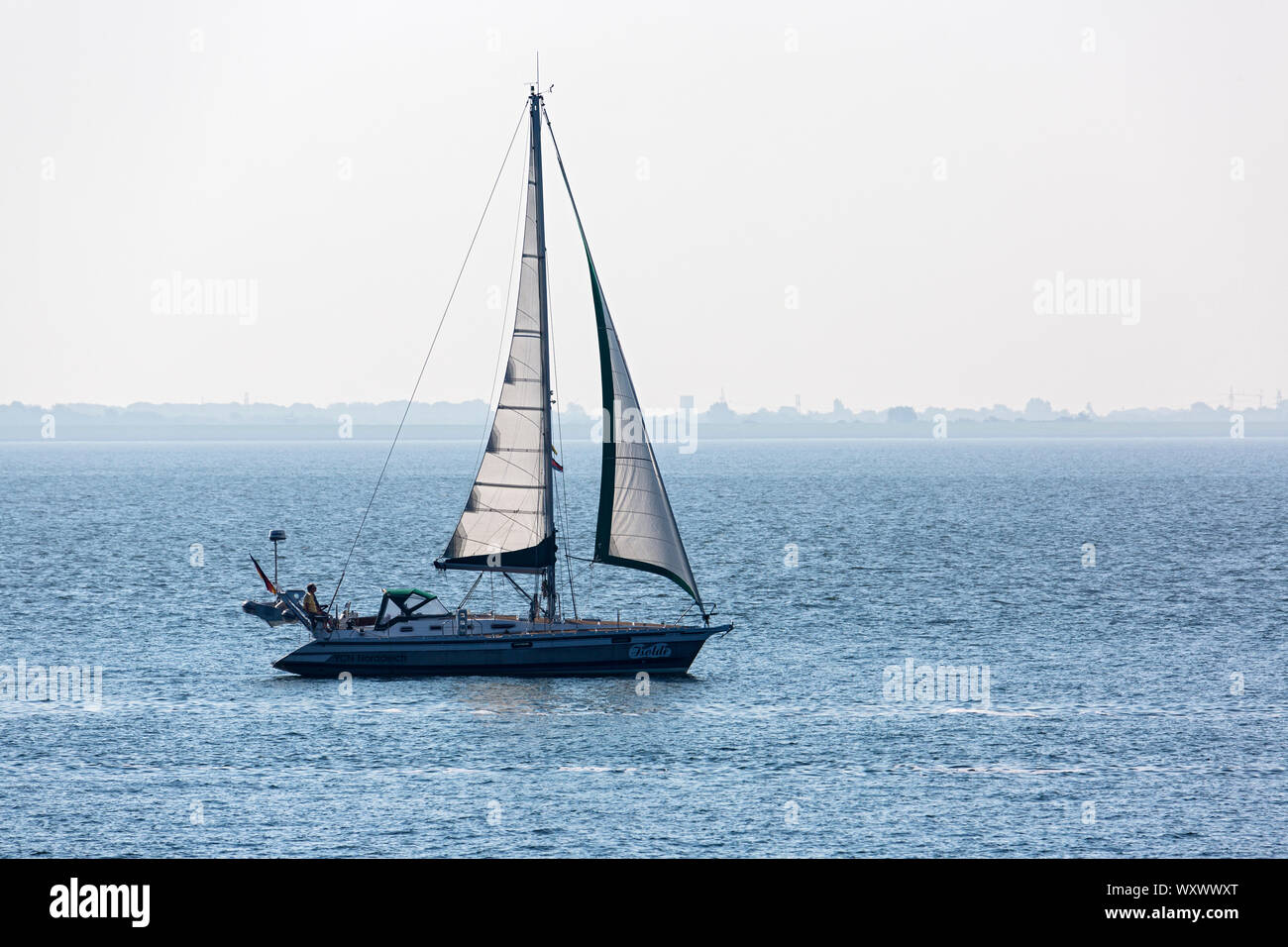Norderney; Watt, Segelboot, Küste Stock Photo - Alamy