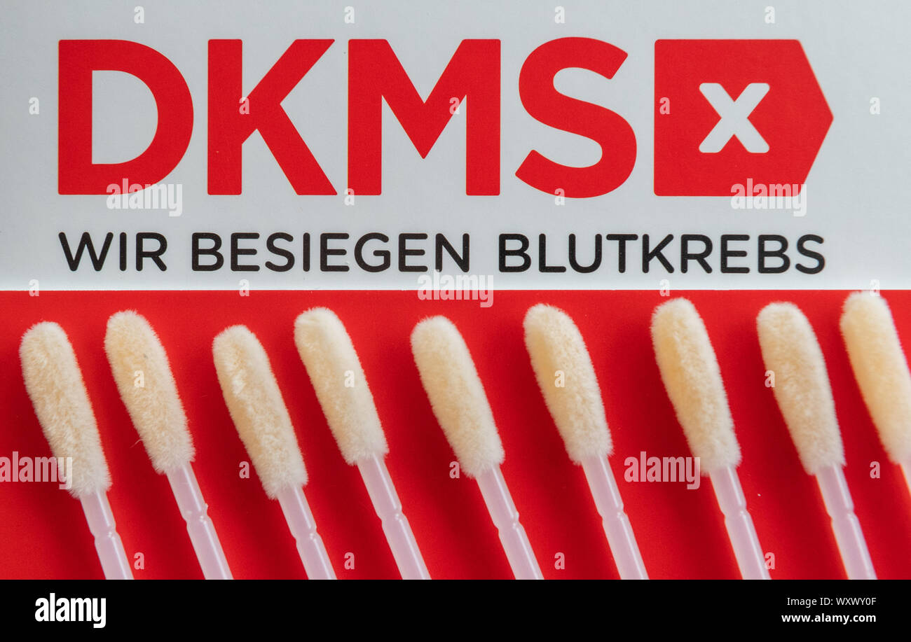 Dresden, Germany. 18th Sep, 2019. Illustration - Medical cotton swabs ...
