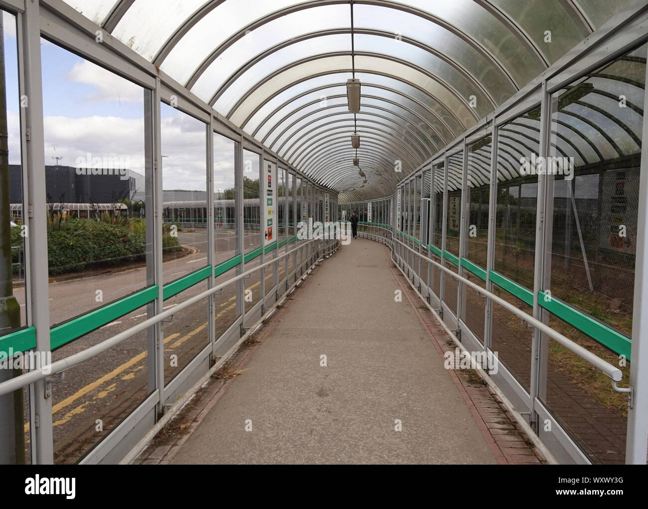 Covered pedestrian walkway hi-res stock photography and images - Alamy