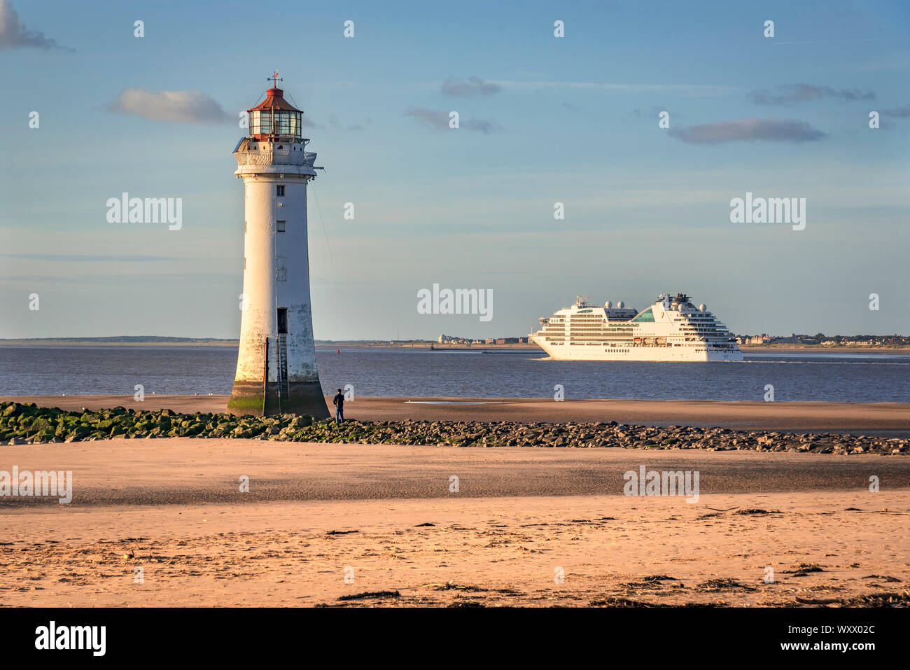 Perch Rock lighthouse New Brighton Stock Photo - Alamy