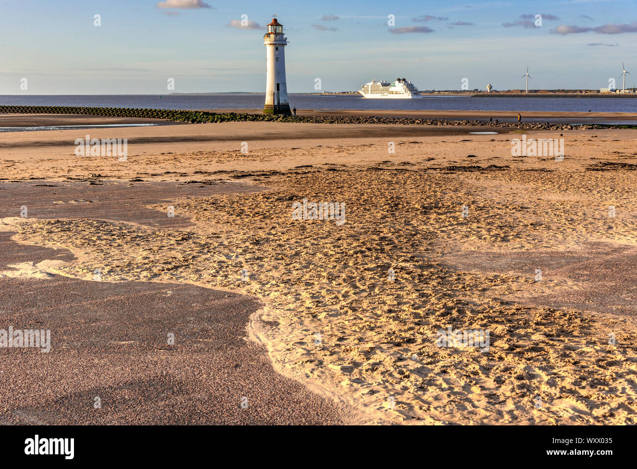 Perch rock lighthouse hi-res stock photography and images - Alamy