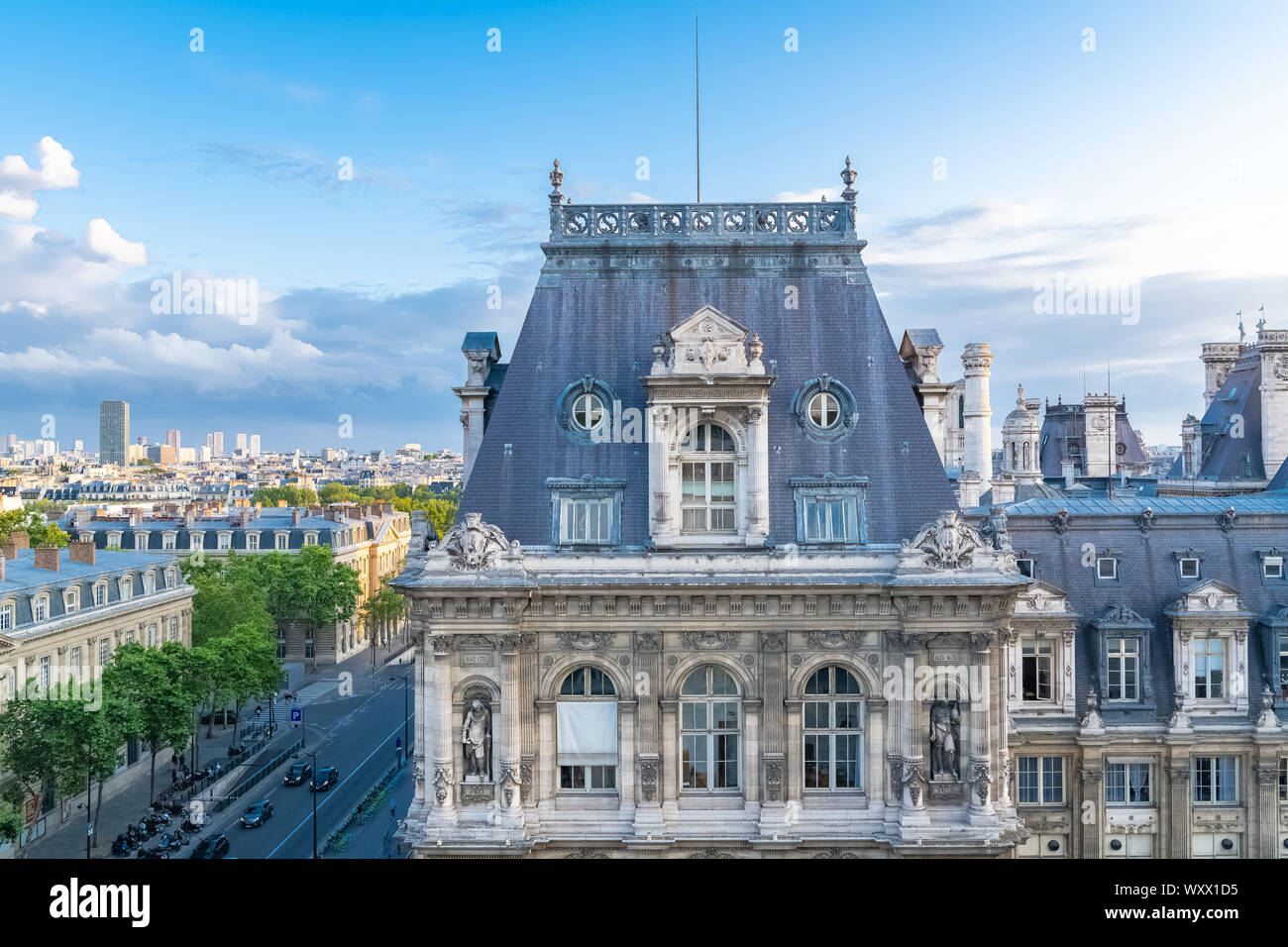 Parisian monuments hi-res stock photography and images - Alamy