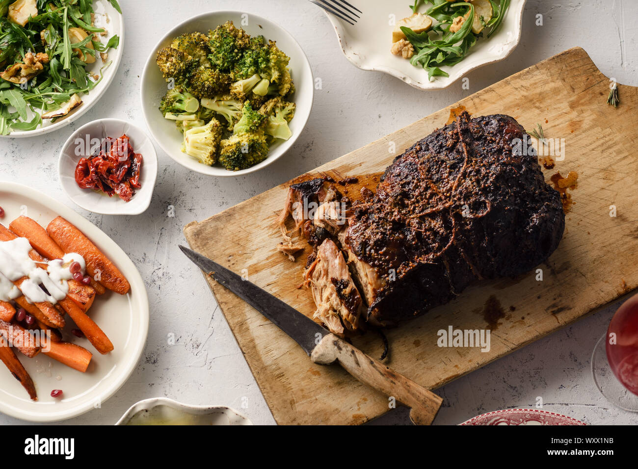 Holiday dinner overhead family hi-res stock photography and images - Alamy