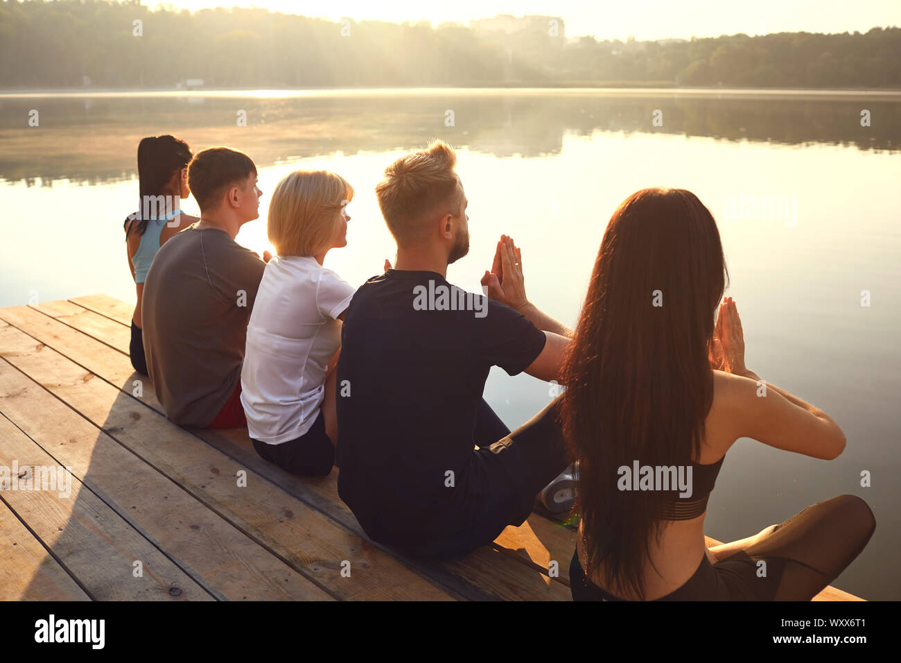 Group relax sitting hi-res stock photography and images - Alamy