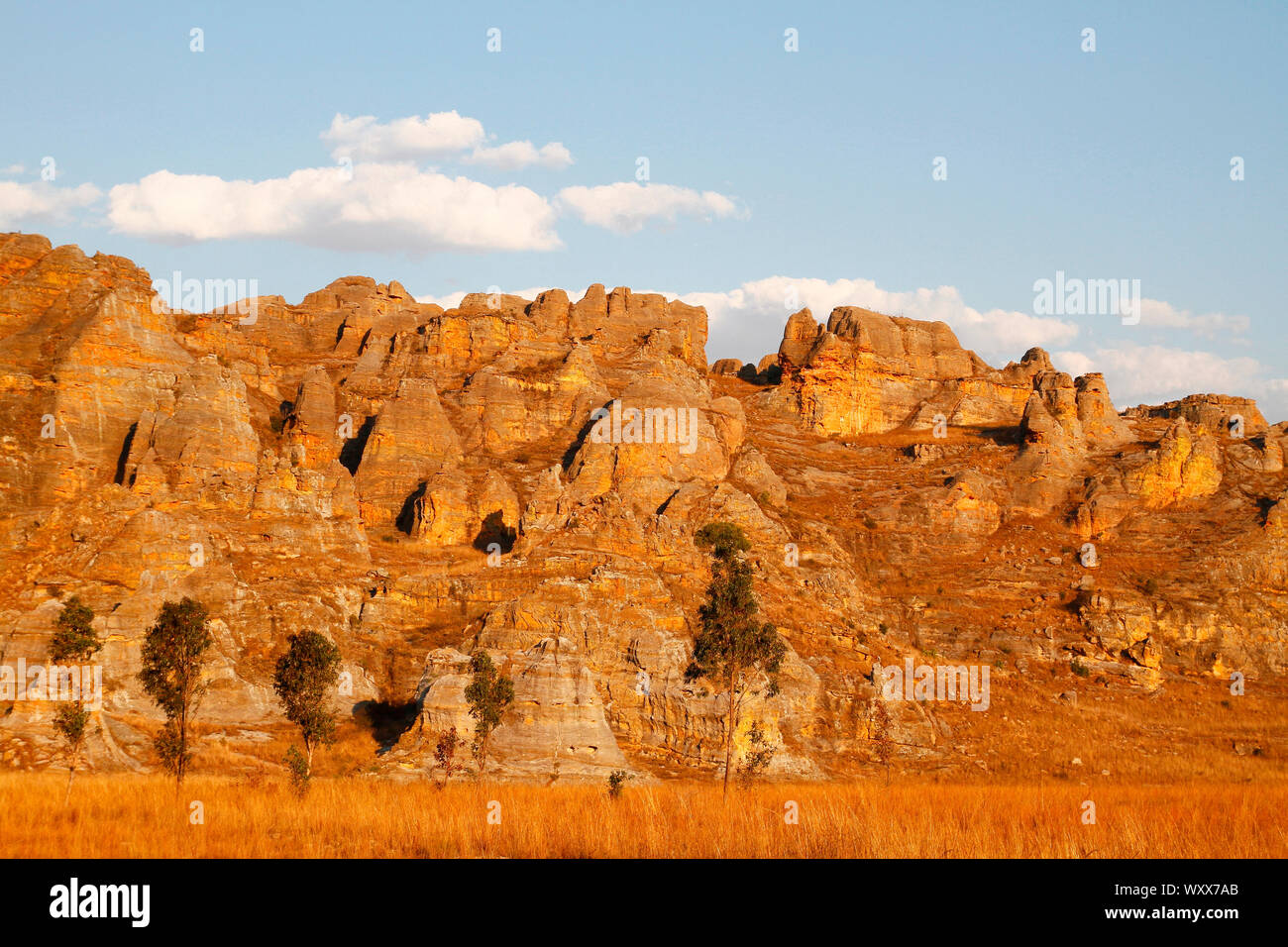 Isalo cliff hi-res stock photography and images - Alamy