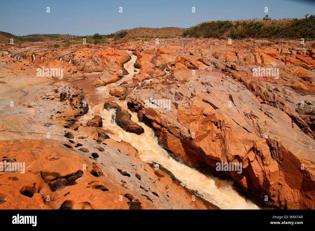 Laterite rocks hi-res stock photography and images - Alamy