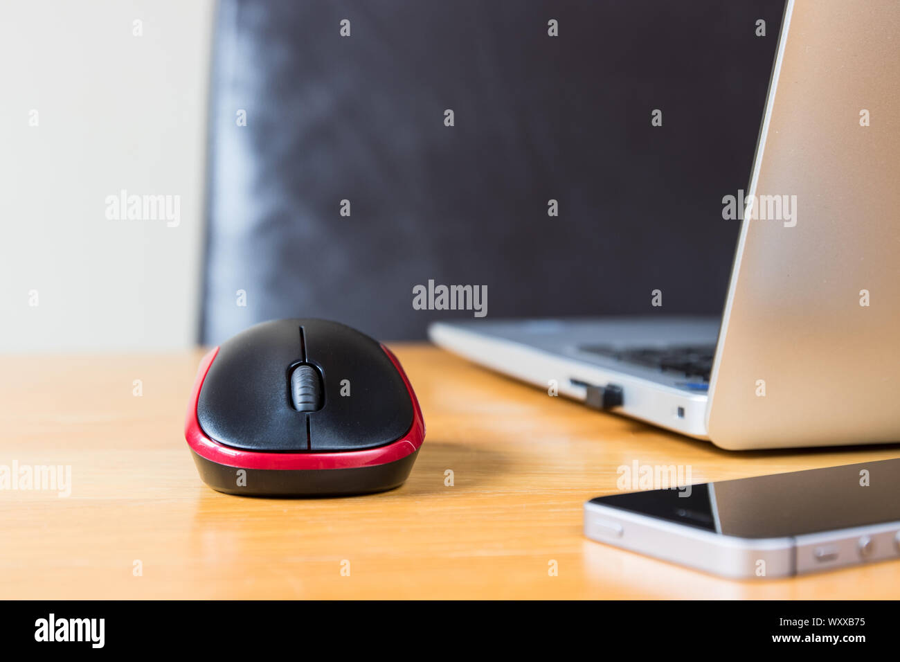 Home office workspace Stock Photo - Alamy