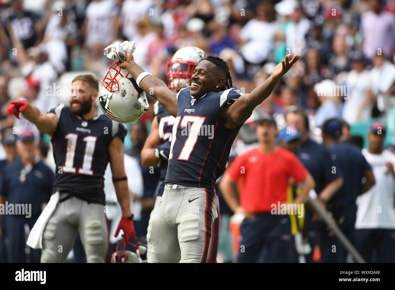 Miami Gardens FL, USA. 15th Sep, 2019. Antonio Brown #17, Kyle Van Noy ...