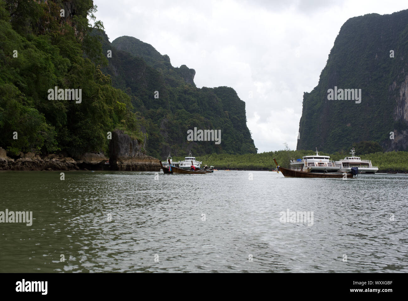 Thalu mountain hi-res stock photography and images - Alamy