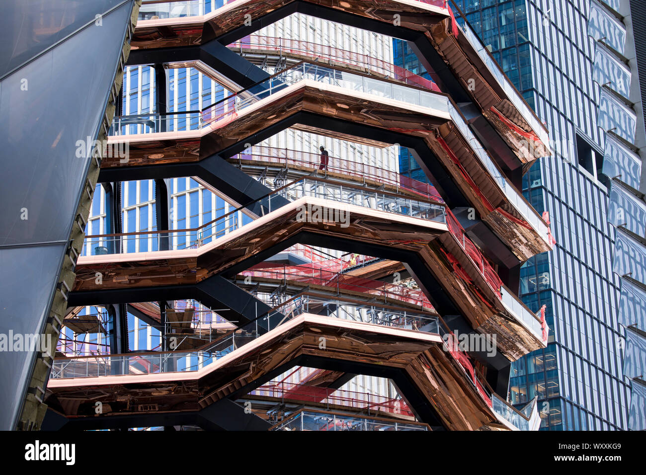 Vessel landmark public structure hi-res stock photography and images ...