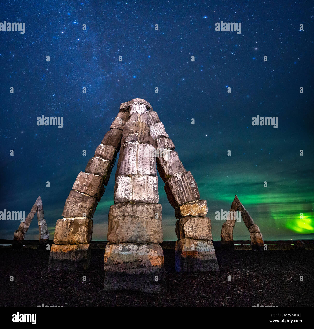 Night stars milky way stonehenge hi-res stock photography and images ...