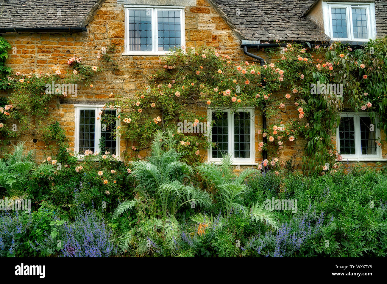 Adlestrop house hi-res stock photography and images - Alamy