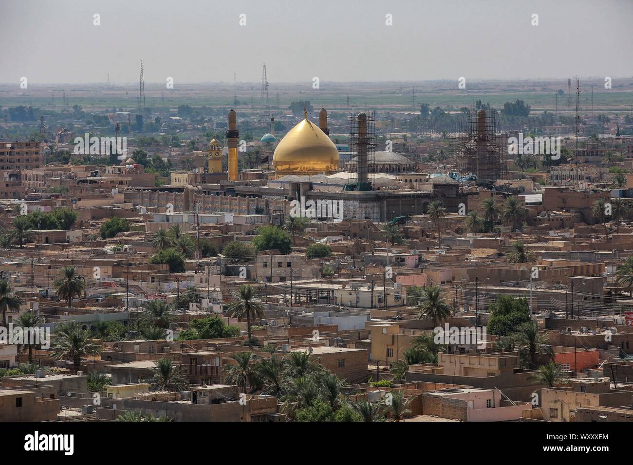 Members of shia muslim community hi-res stock photography and images ...
