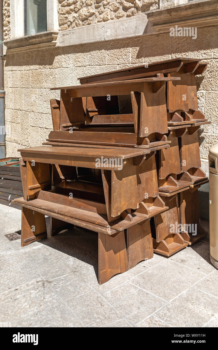 Stacked benches hi-res stock photography and images - Alamy