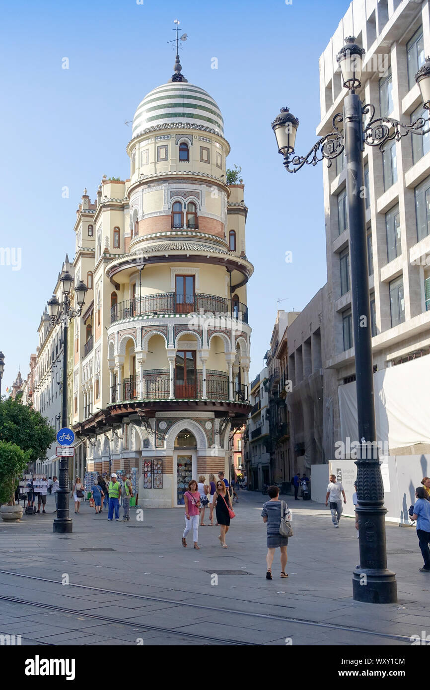 Seville building hi-res stock photography and images - Alamy