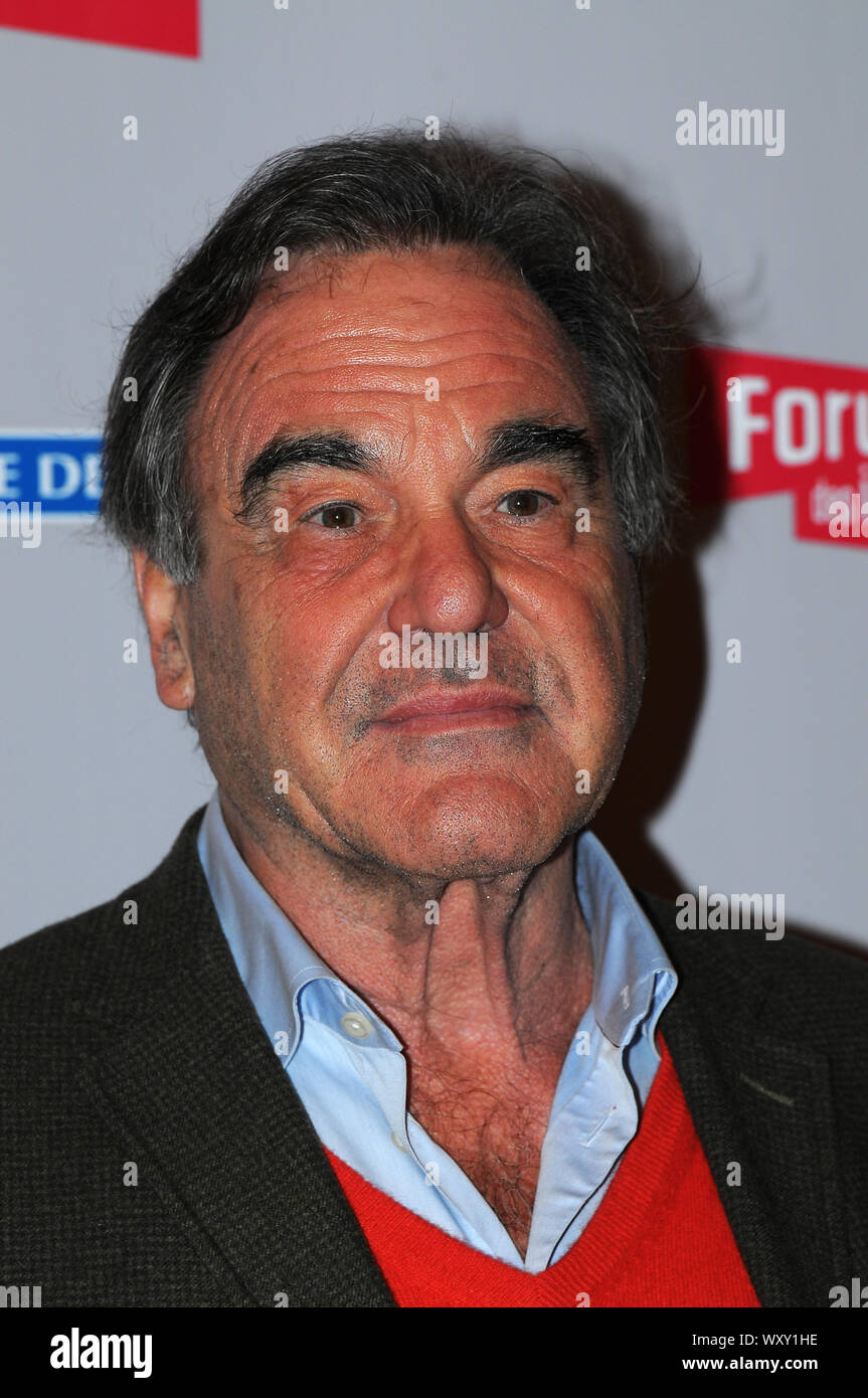 Platoon movie poster hi-res stock photography and images - Alamy