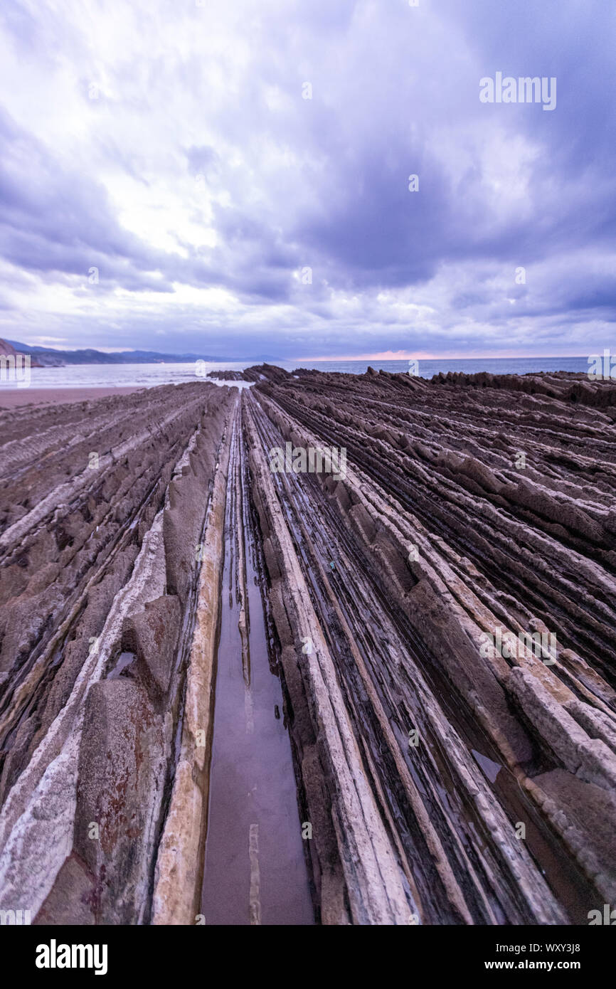 A sequence of sedimentary rock layers hi-res stock photography and ...